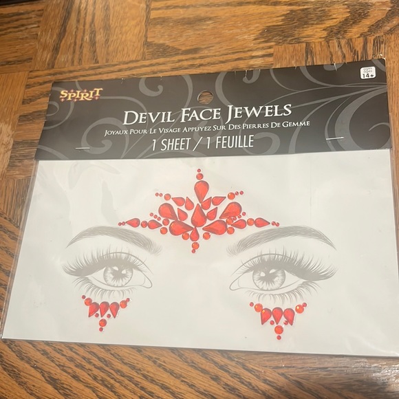 Spirit | Accessories | New Spirit Halloween Devil Face Jewels | Poshmark
